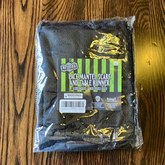 Spirit | Holiday | Nib Beetlejuice Lace Mantel Scarf And Table Runner ...